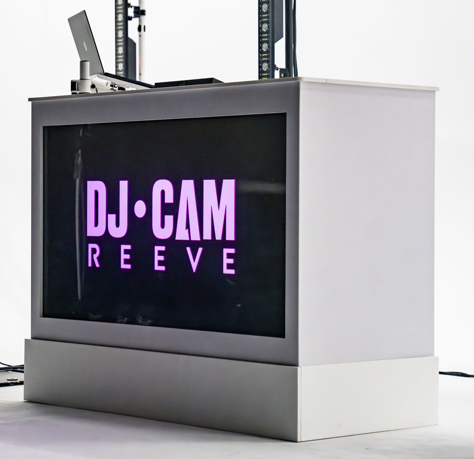 Video DJ Booth | Reeverb Entertainment